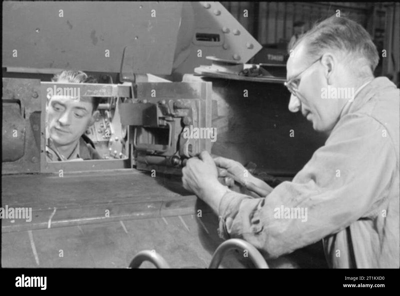 Birth of a British Tank- Tank Production in England, 1941 Factory ...