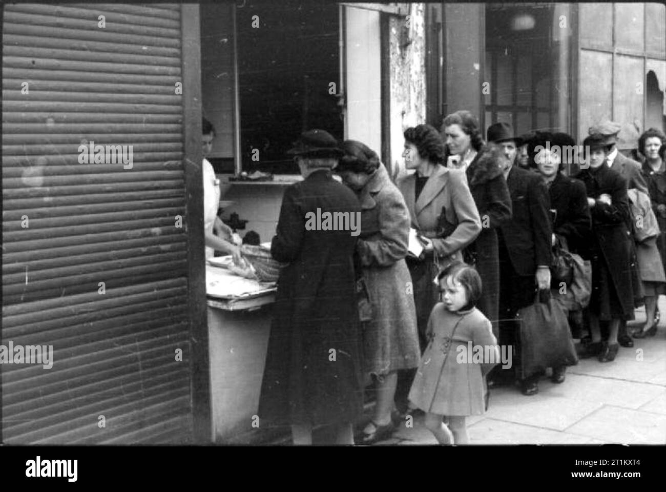 Queues queue Black and White Stock Photos & Images - Alamy