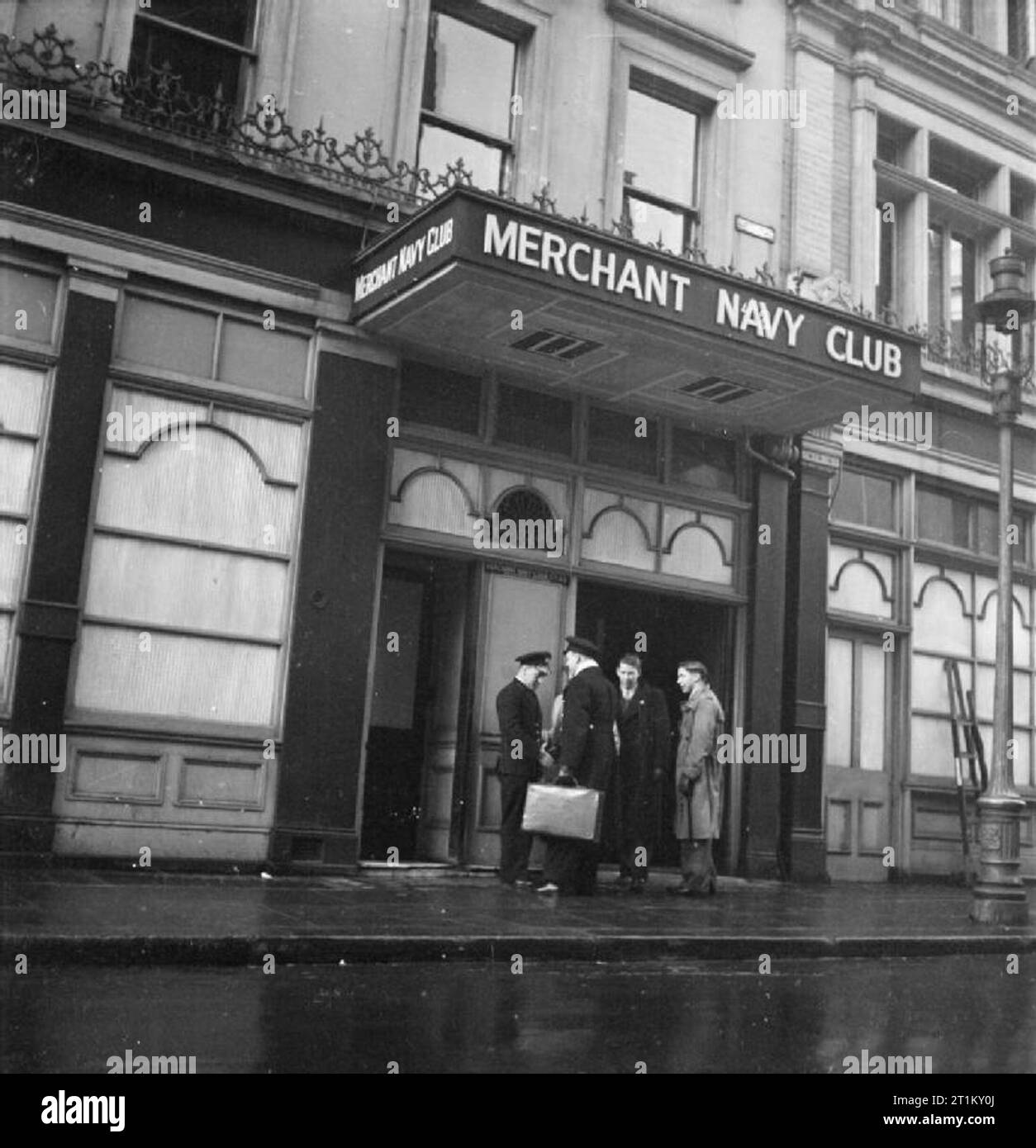 A Merchant Seaman Comes To Town- the work of the Merchant Navy Club ...