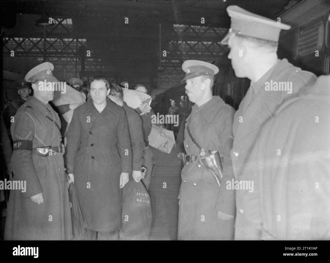Ww2 pows in camp hi-res stock photography and images - Alamy