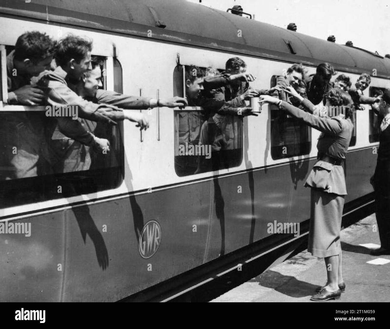Dunkirk and the Retreat From France 1940 A woman from the Mechanised ...