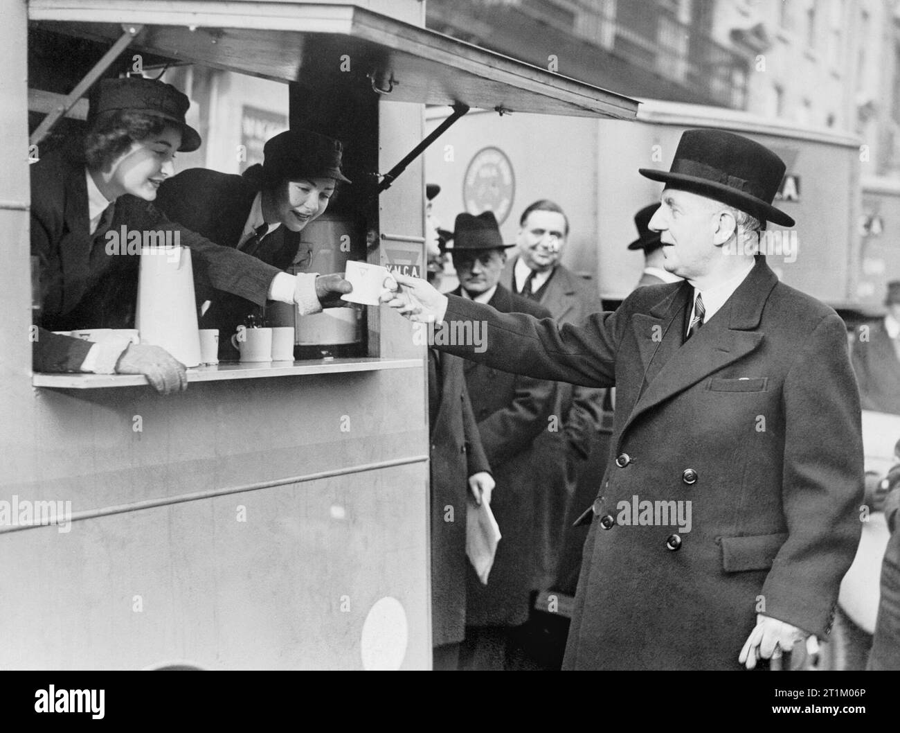 British Political Personalities 1936-1945 The Minister for Food between ...