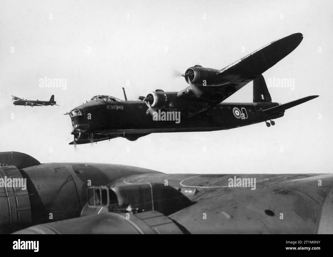RAF Bomber Command Short Stirlings of No. 1651 HCU (Heavy Conversion ...