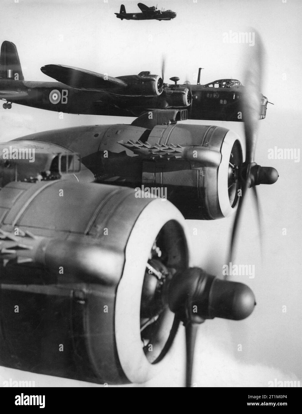 RAF Bomber Command Short Stirlings of No. 1651 HCU (Heavy Conversion ...