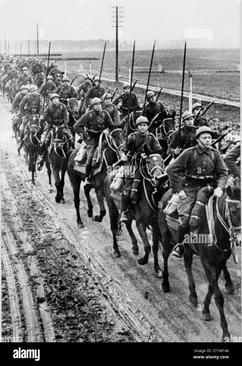 The Polish Army in the Interwar Period Polish lancers on manoeuvres ...
