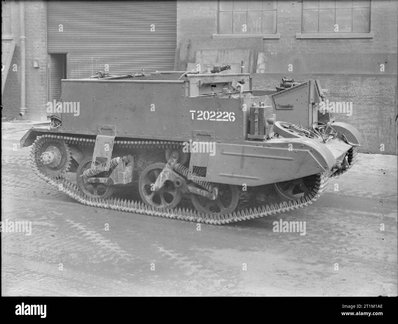 Tanks and Afvs of the British Army 1939-45 Universal carrier Mk II ...