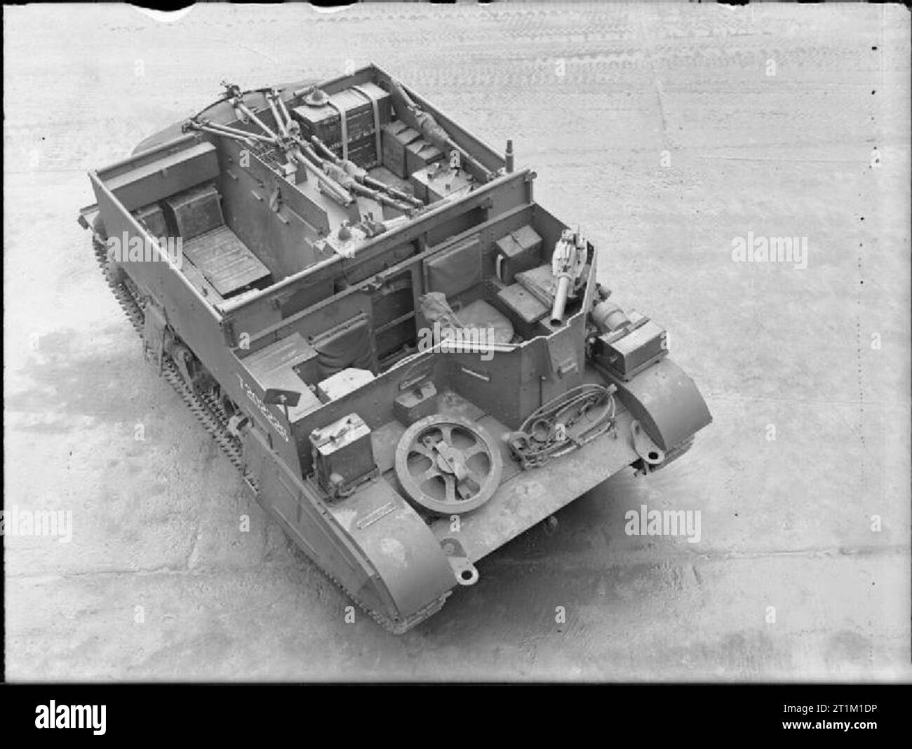Tanks and Afvs of the British Army 1939-45 Universal carrier Mk II ...