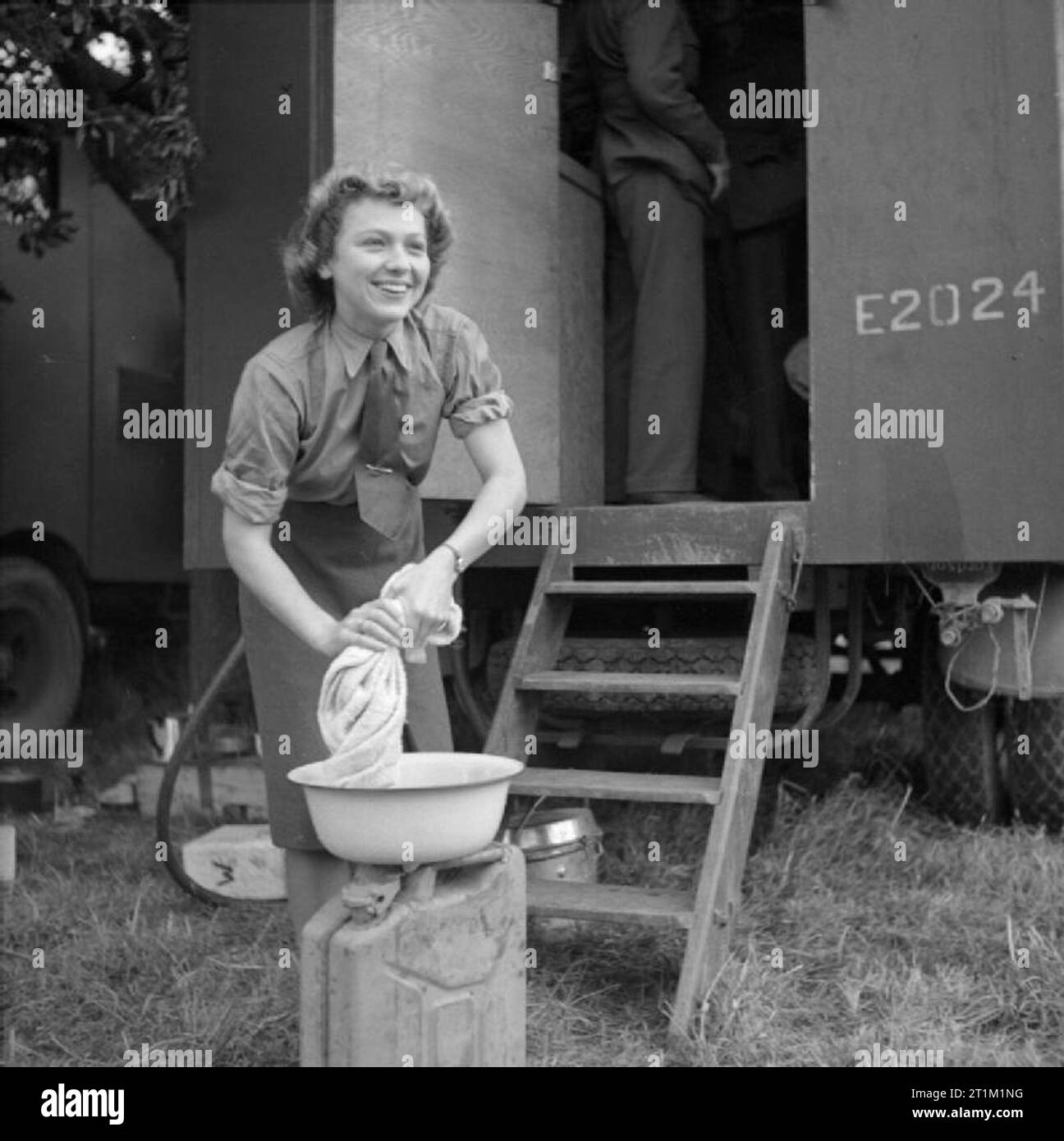 The British Army in Normandy 1944 Miss Lorna Dean of an ENSA concert ...