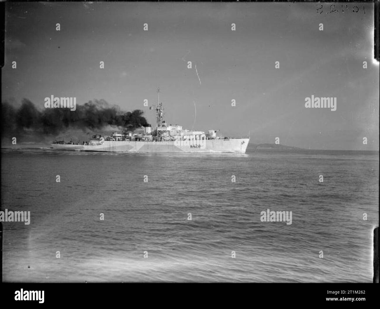British frigate HMS Loch Fyne Stock Photo - Alamy