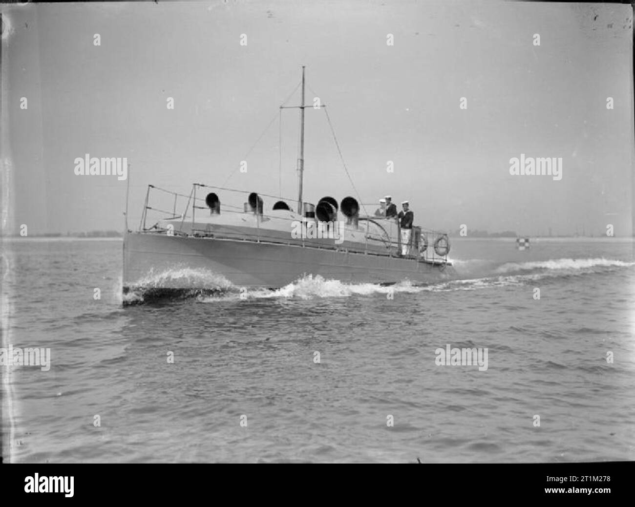 Ministry of defence foxhill collection of ship photographs hi-res stock ...