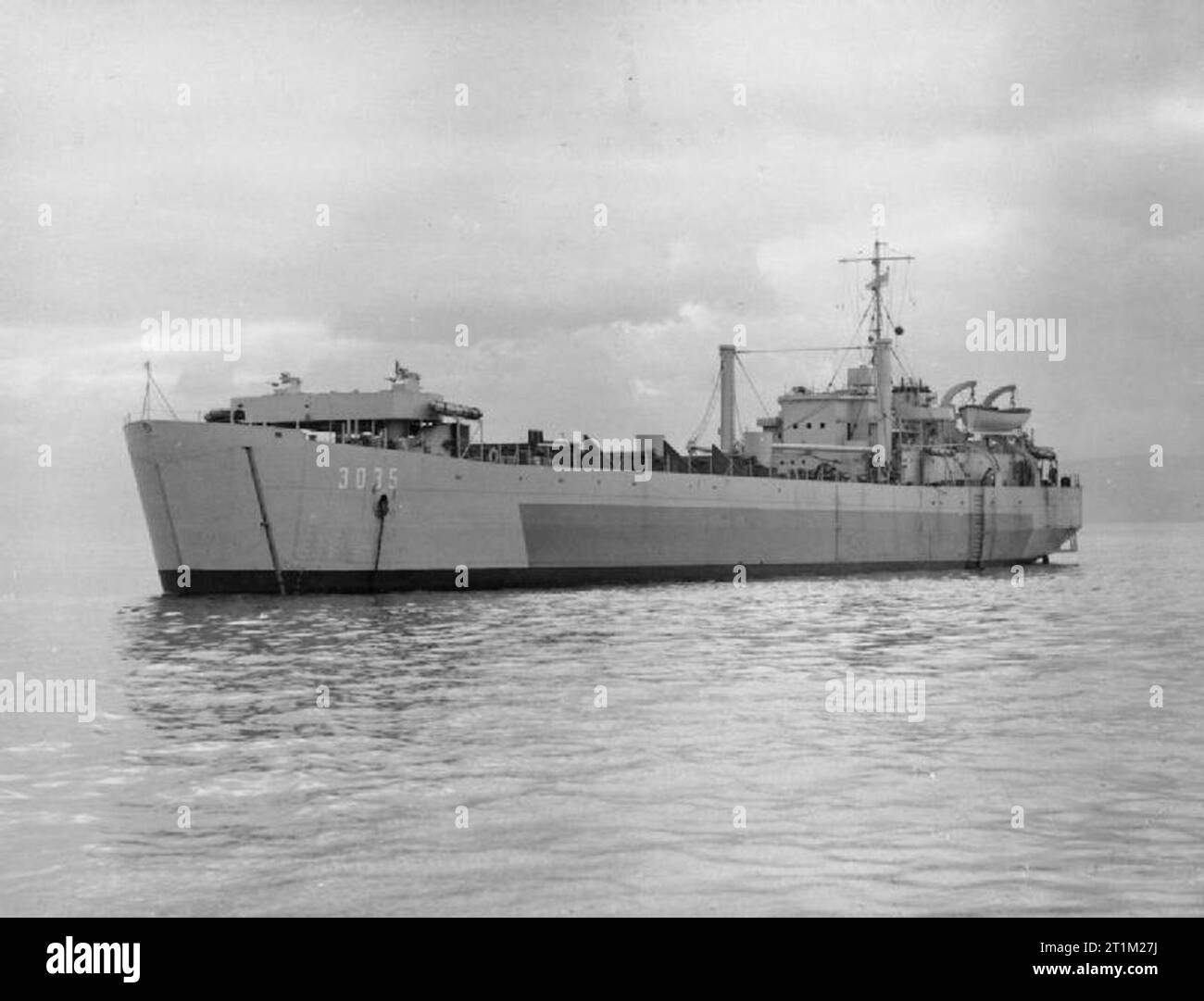 Lst ww2 hi-res stock photography and images - Alamy