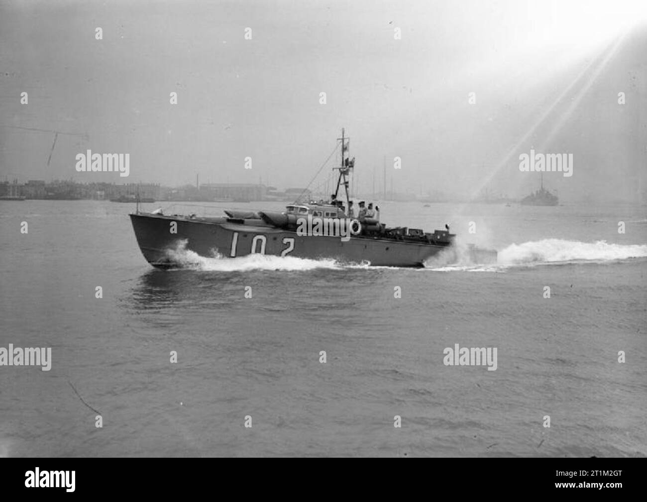 Mtb 102 Underway at speed Stock Photo - Alamy