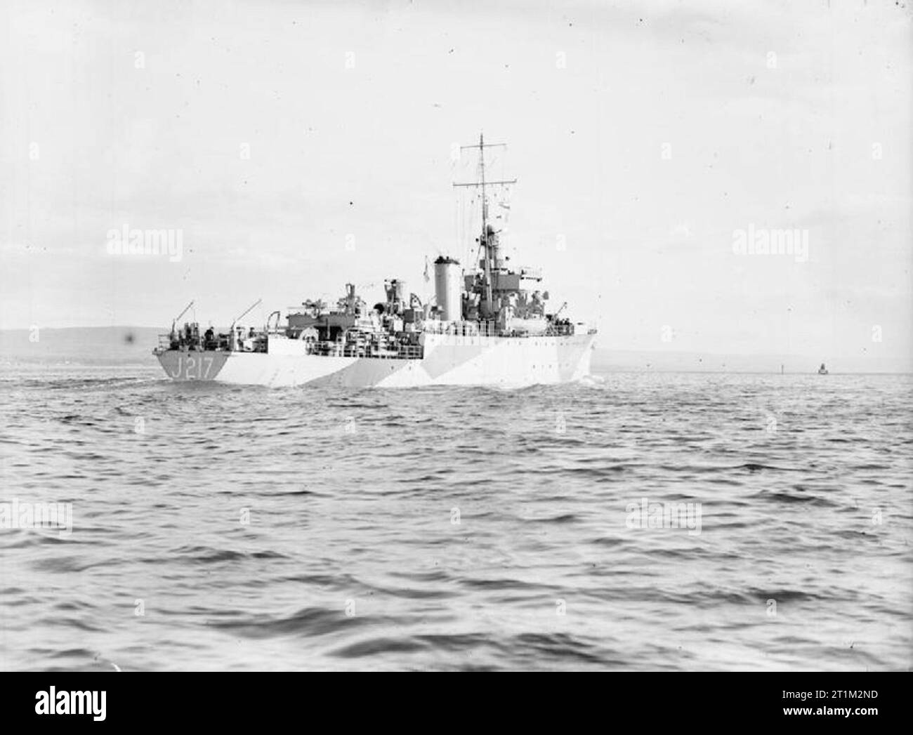 Ships of the Royal Navy during the Second World War The Algerine class minesweeper HMS LOYALTY ...