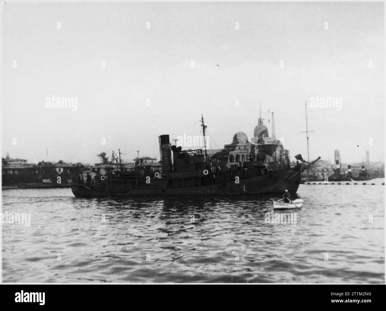 Skudd V Underway near a harbour Stock Photo - Alamy