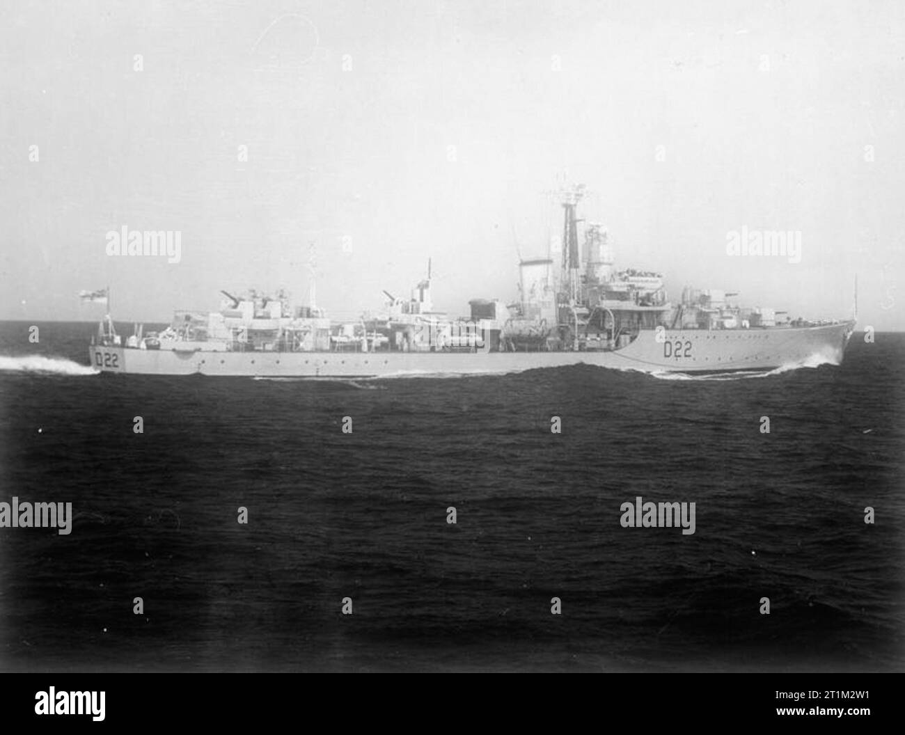 Battle class destroyer HMS Aisne underway, c1955 Stock Photo - Alamy