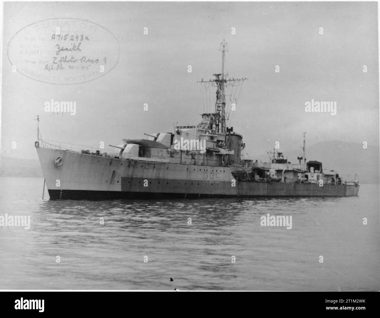British Z class destroyer HMS Zenith Stock Photo - Alamy