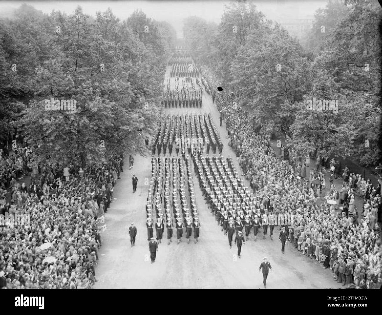 1946 victory parade hi-res stock photography and images - Alamy