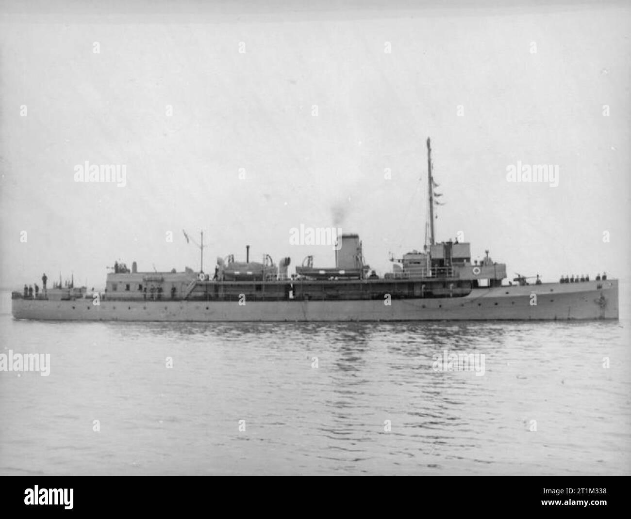 British Hunt class minesweeper HMS Alresford Stock Photo - Alamy