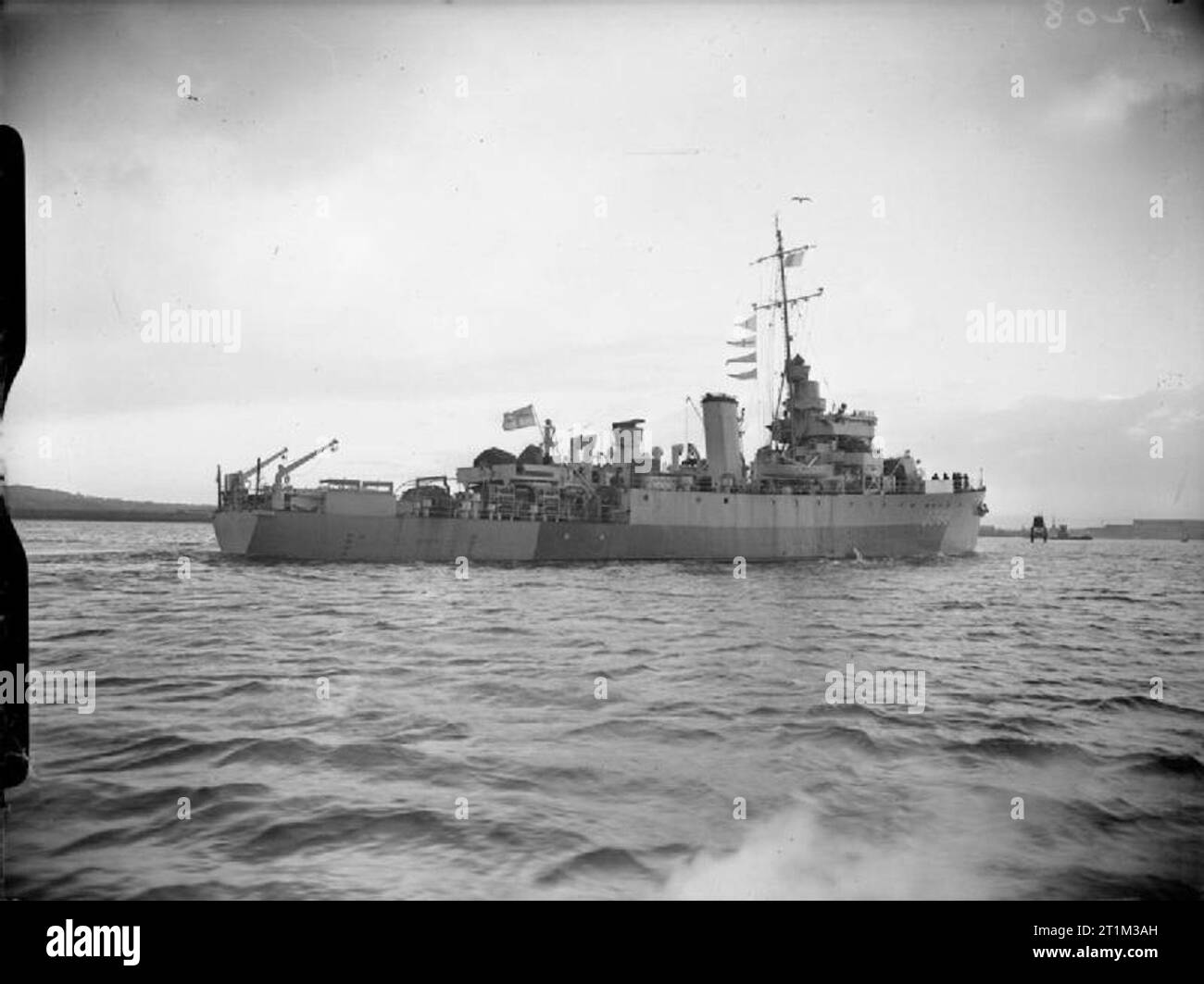 HMS Cheerful Underway Stock Photo - Alamy