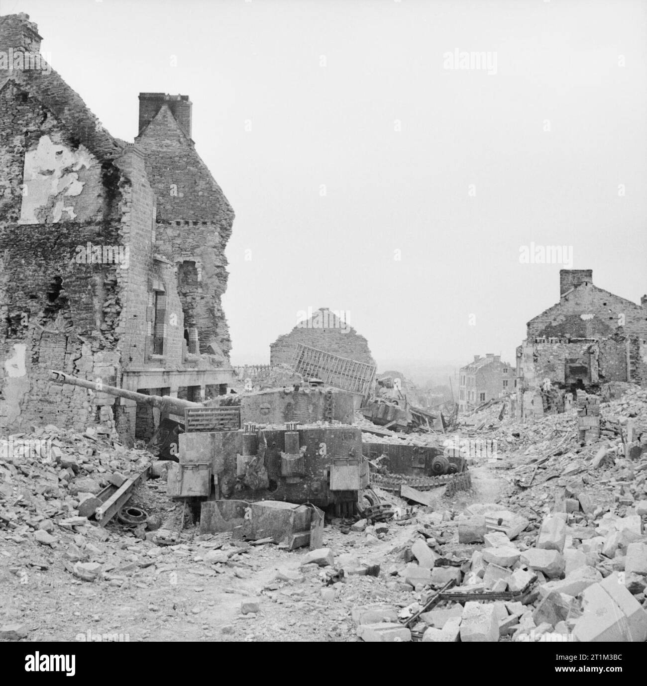 The British Army in Normandy 1944 Wrecked German Tiger tanks in the ...