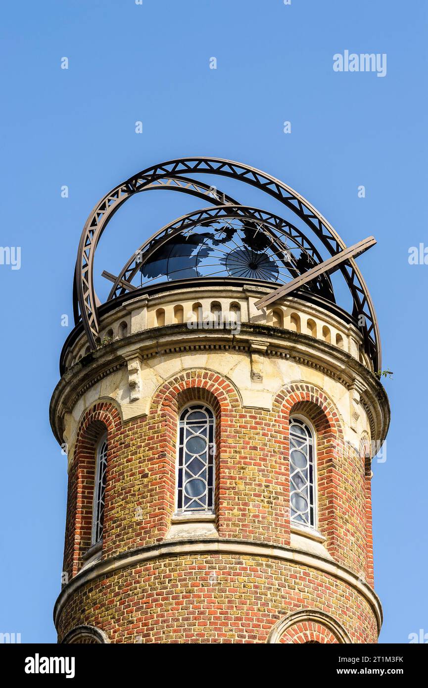 The famous writer Jules Verne's mansion in Amiens | Maison du celebre ...