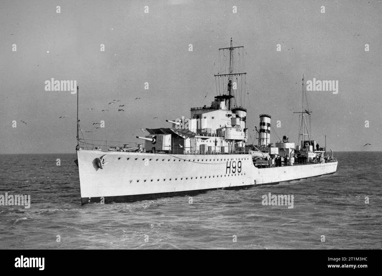Hms hero hi-res stock photography and images - Alamy