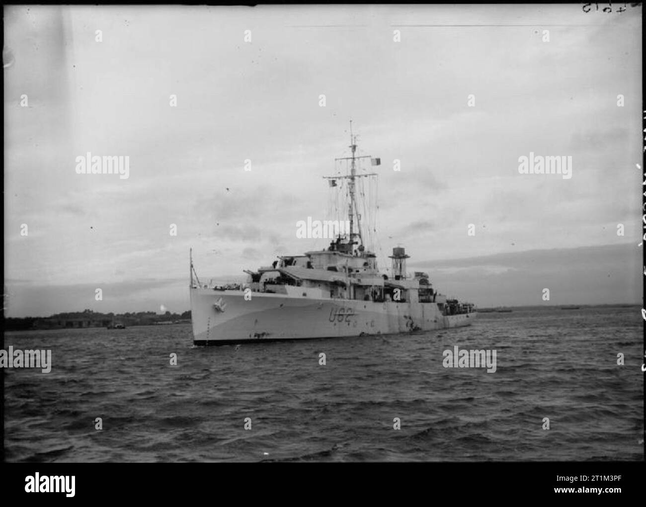 HMS Magpie Underway Stock Photo - Alamy