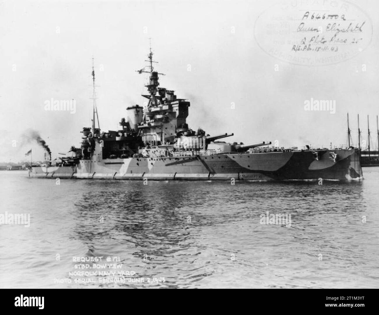 HMS Queen Elizabeth Underway at Norfolk Navy Yard, Virginia, USA Stock ...
