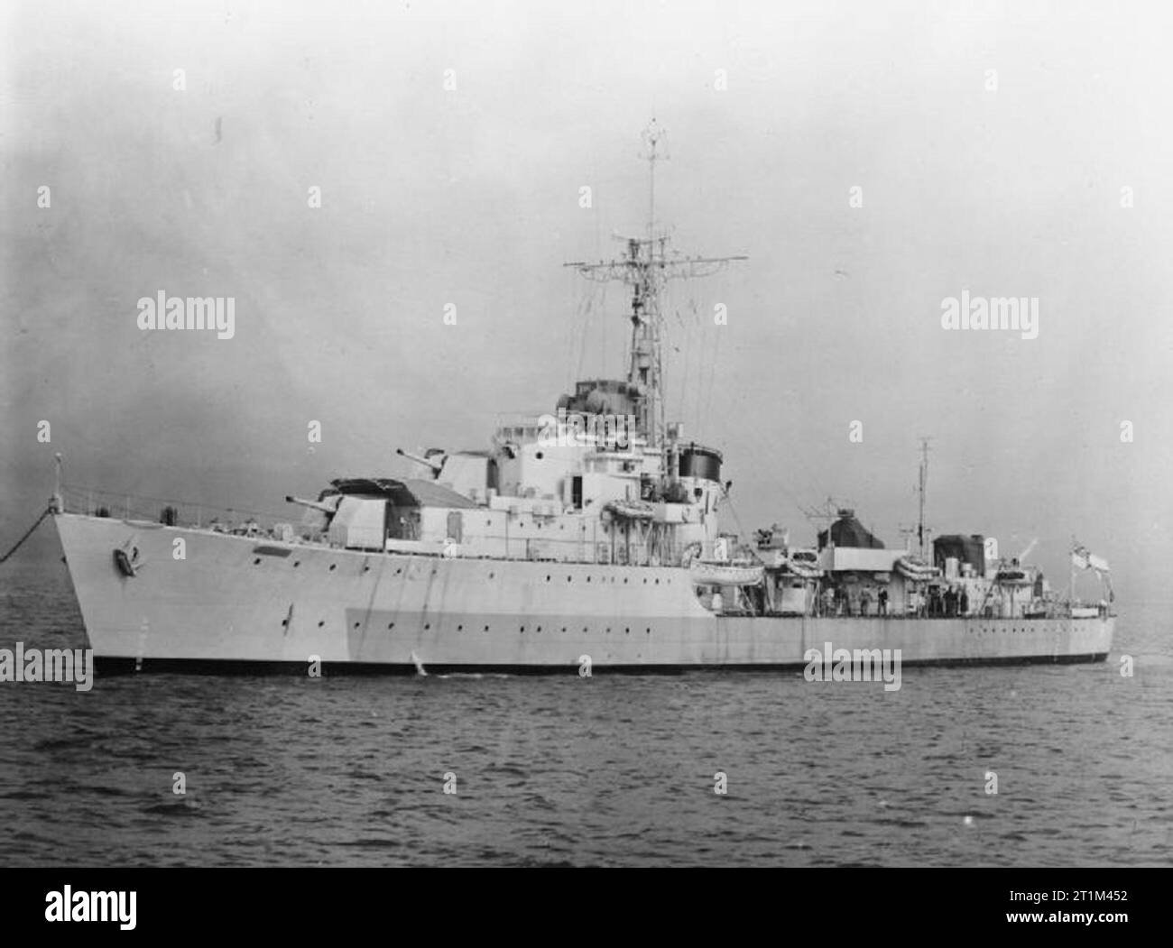 British C class destroyer HMS Chequers Stock Photo - Alamy