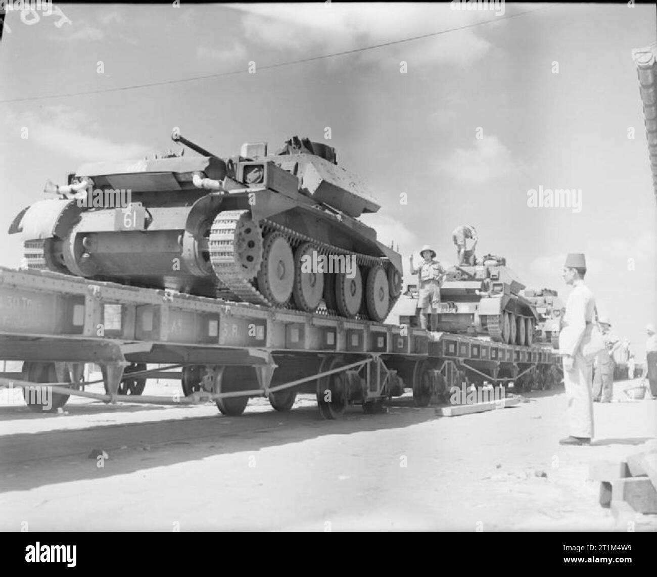 The British Army in North Africa 1940 A13 Cruiser Mk IV tanks being ...