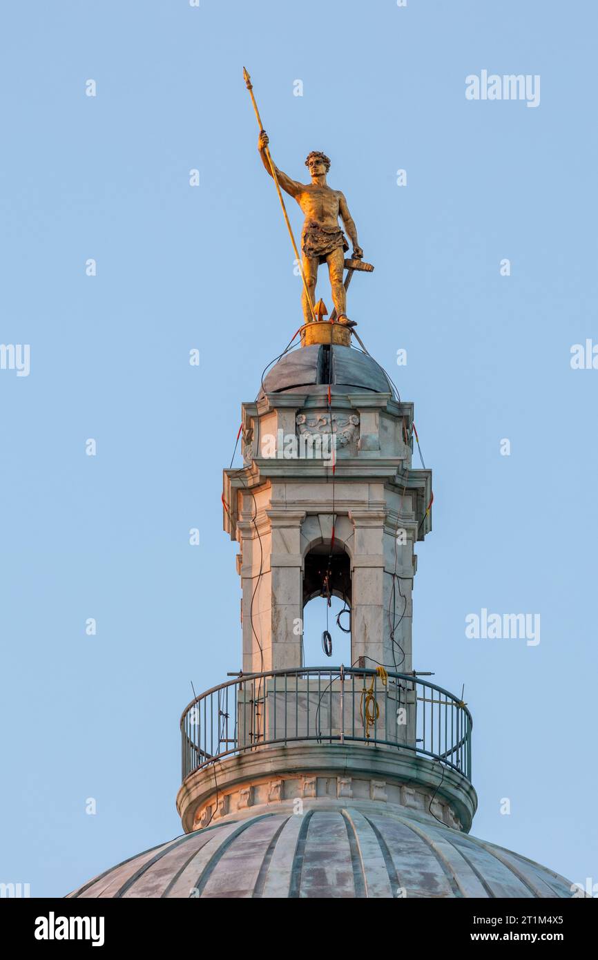 Statue on the top of the Rhode Island state capitol Stock Photo - Alamy