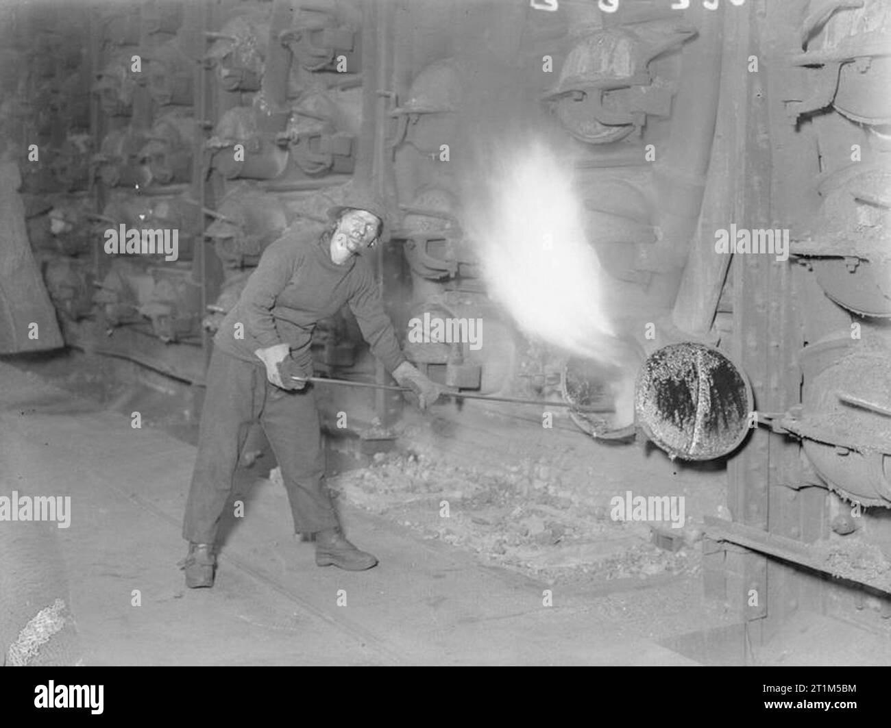 Ministry of Information First World War Official Collection Women Gas ...