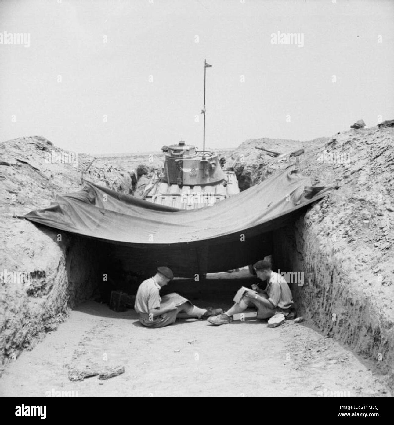The British Army in North Africa 1941 Crew members relax at the rear of ...