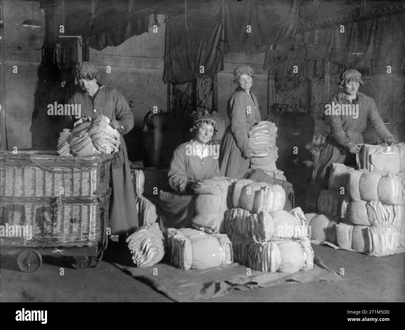 Ministry of Information First World War Official Collection Women ...