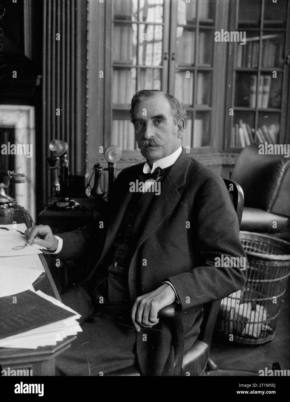 Ministry of Information First World War Official Collection Robert ...