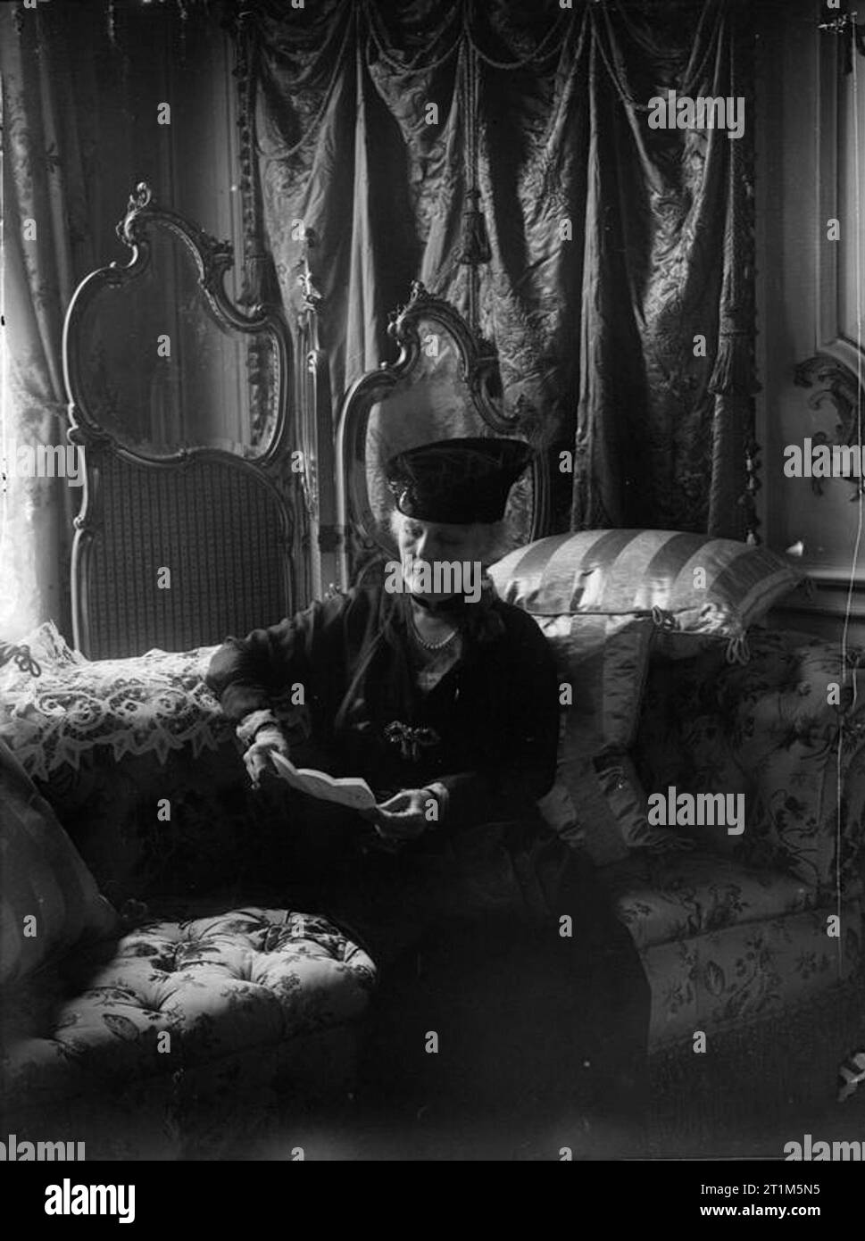 Ministry of Information First World War Official Collection Mrs House ...