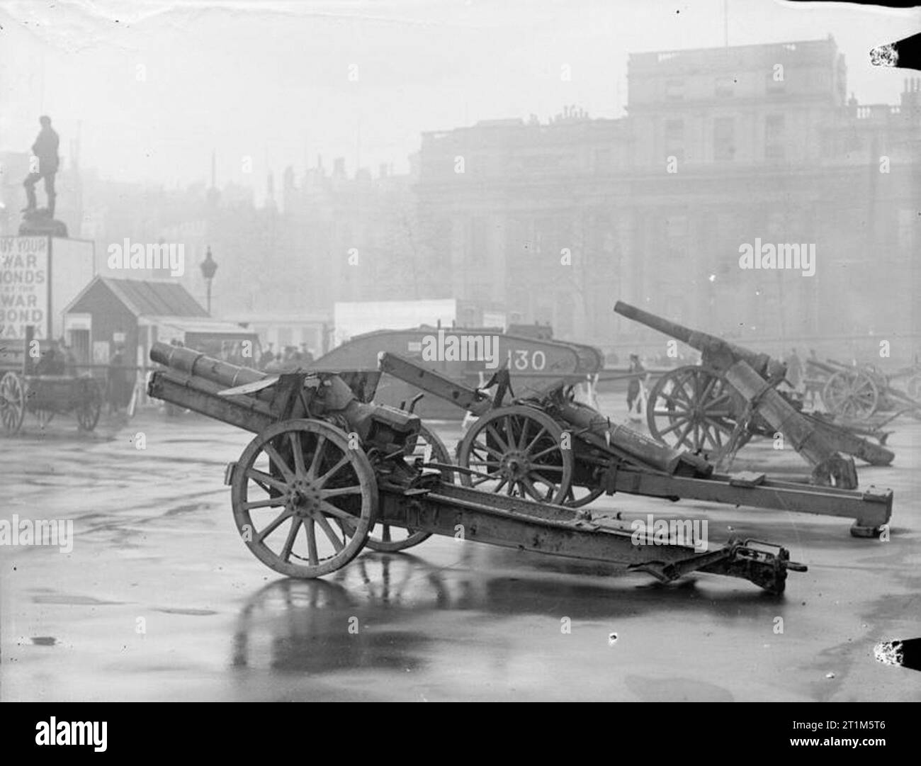 Ministry of Information First World War Official Collection War bonds ...
