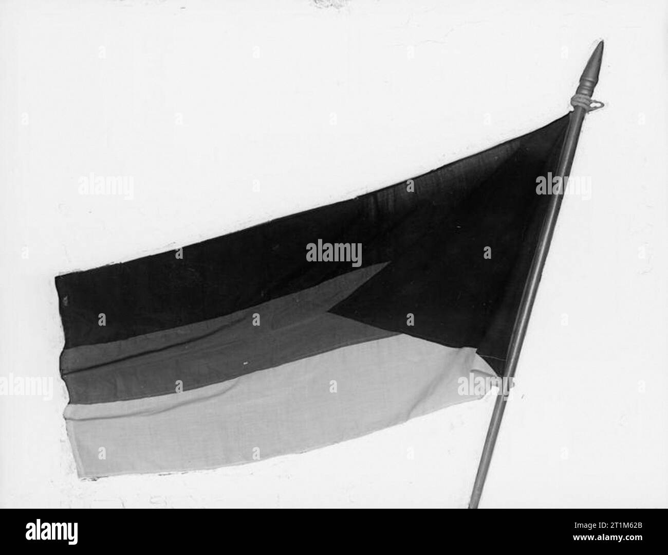 Ministry of Information First World War Official Collection The flag of ...