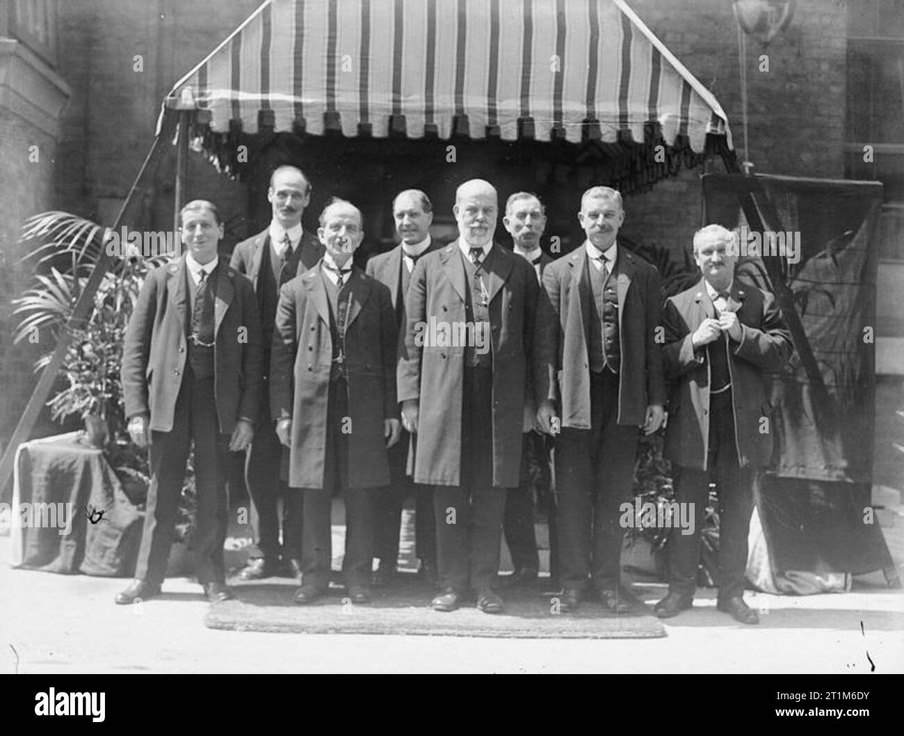 Ministry of Information First World War Official Collection Group of ...