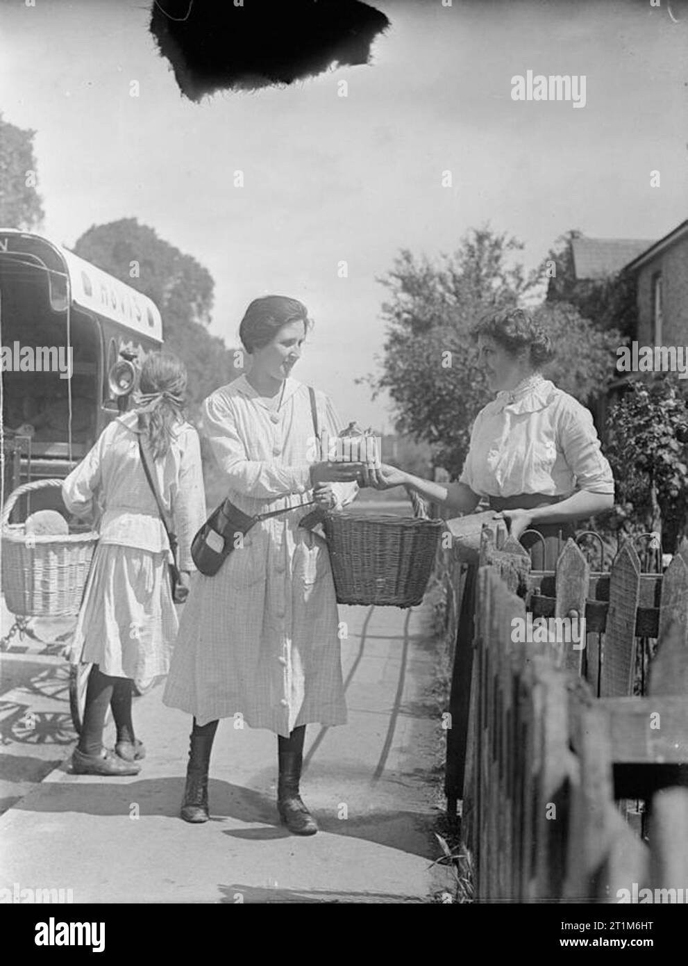 Ministry of Information First World War Official Collection Women baker ...