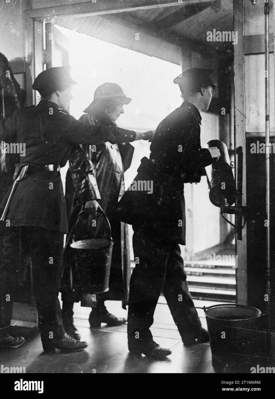 Ministry of Information First World War Official Collection Five girls ...