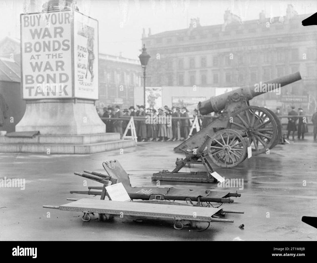 Ministry of Information First World War Official Collection War bonds ...
