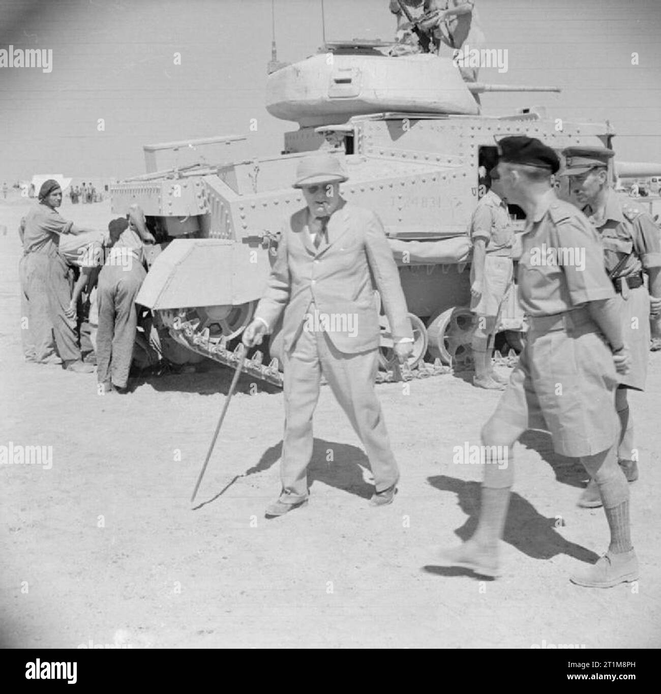 The British Army in North Africa 1942 Winston Churchill touring tank ...