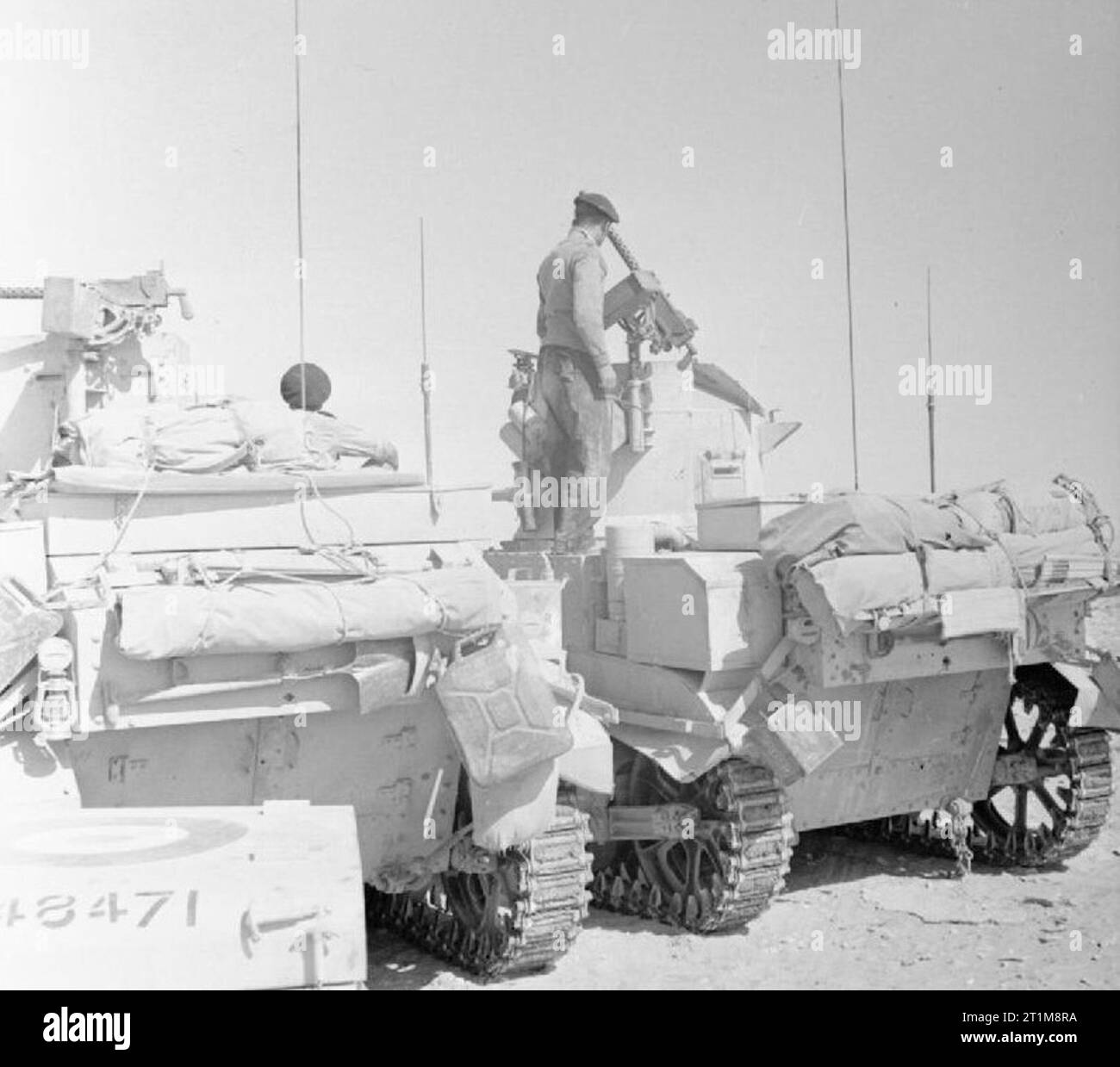 The British Army in North Africa 1942 Stuart tanks of 22nd Armoured ...