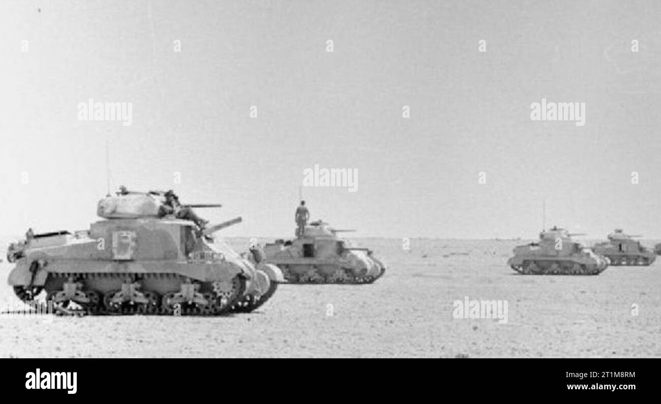 The British Army in North Africa 1942 Grant tanks of 22nd Armoured ...