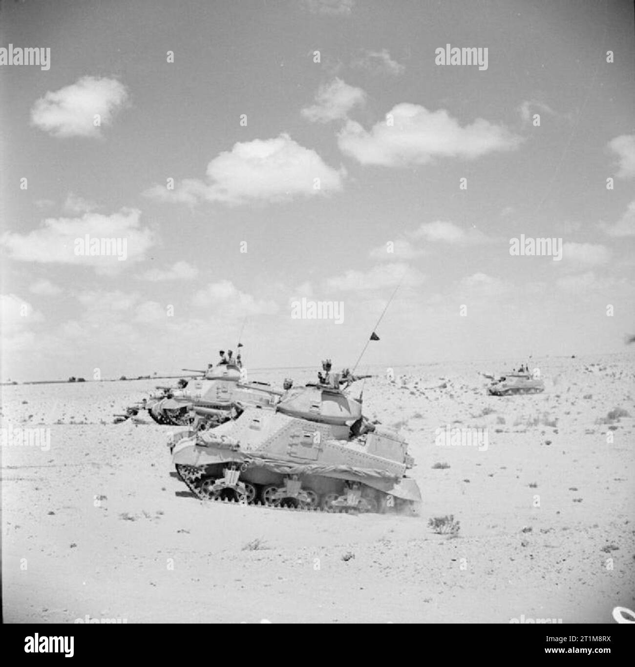 The British Army in North Africa 1942 Grant tanks training in the ...