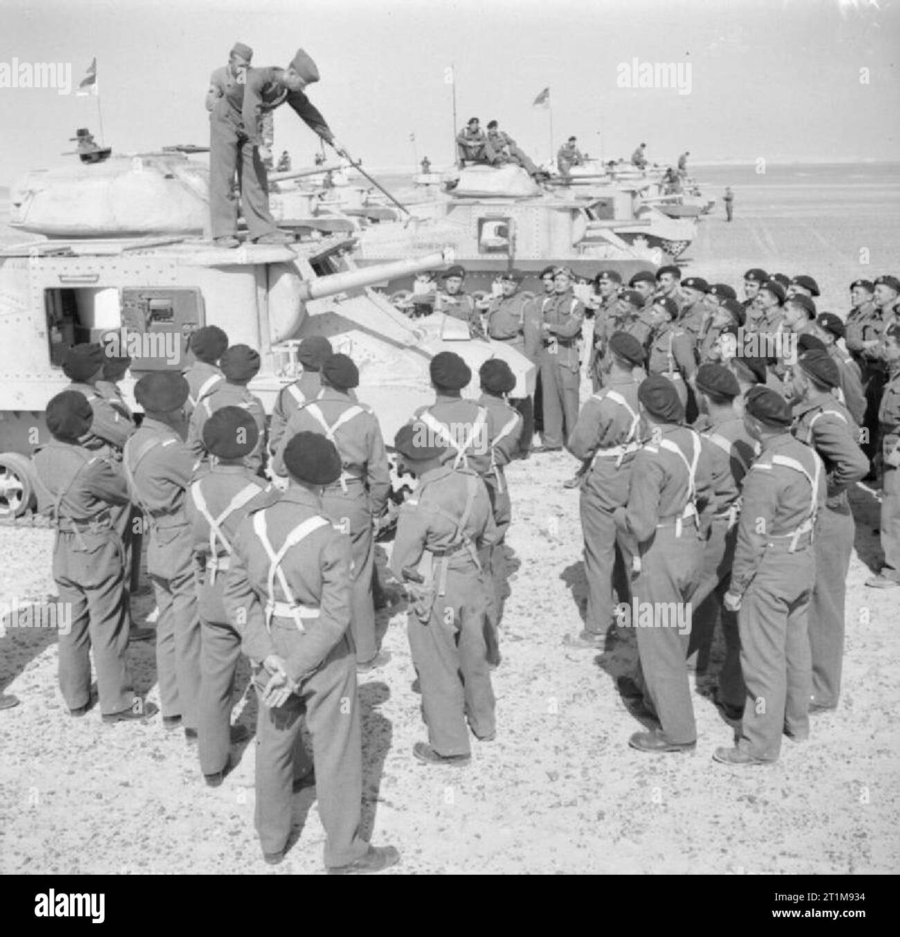 The British Army in North Africa 1942 An American sergeant instructor ...