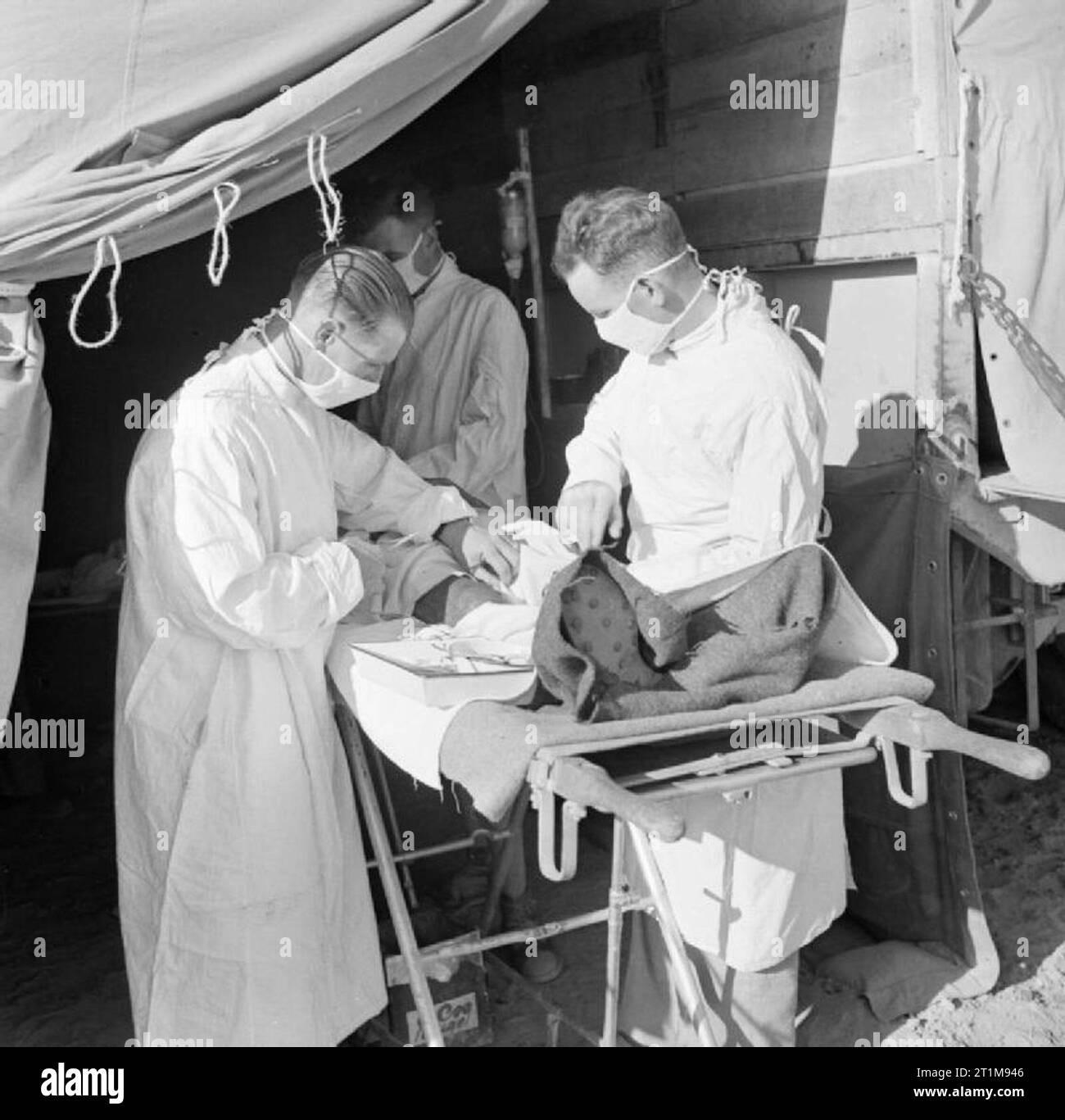 The British Army in North Africa 1942 An emergency operation being ...