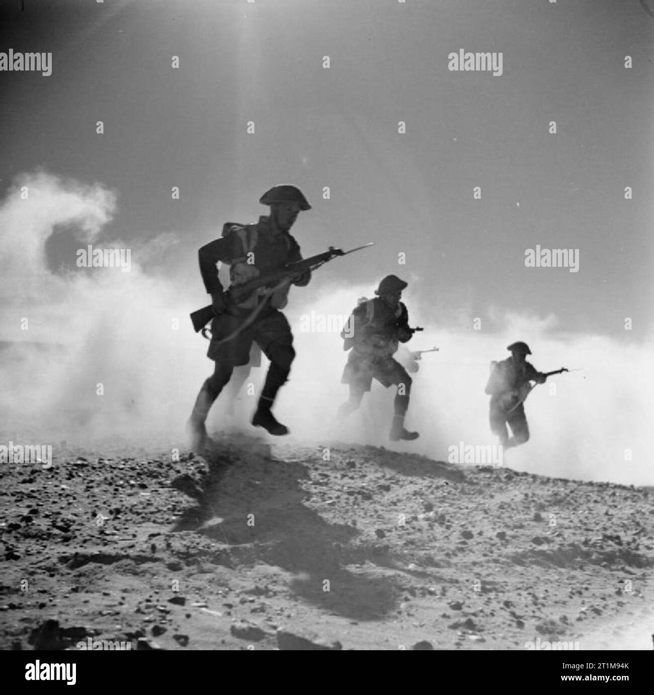 The British Army in North Africa 1942 Posed photograph of infantry ...