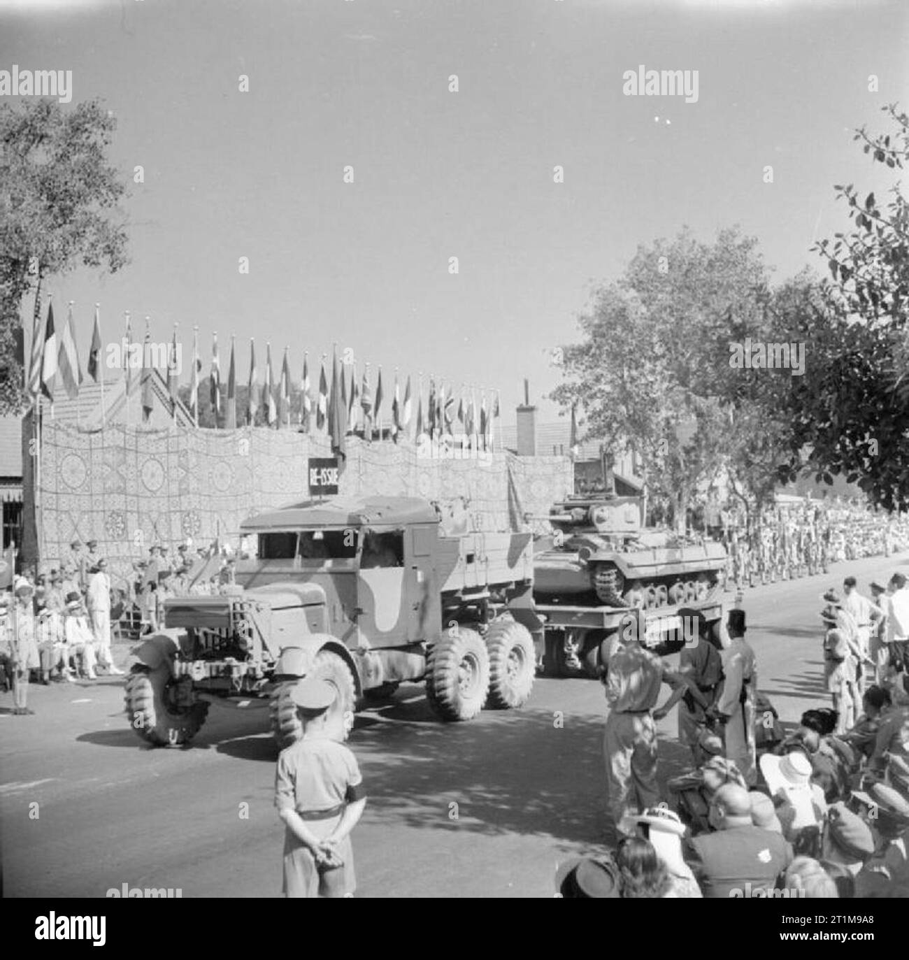 The British Army in North Africa 1943 A Scammell tank transporter ...